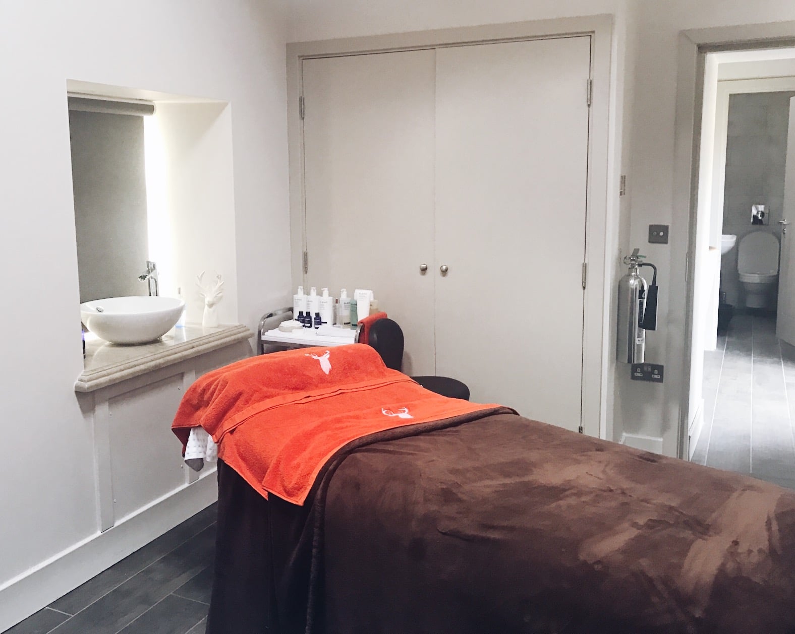 Beauty Treatments For Your salon This Summer | Stephanie Fox